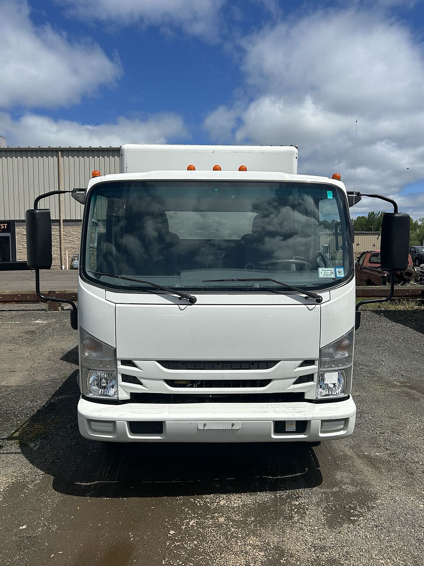 2022 Isuzu nrr crew cab For Sale | 15' | Non CDL | #T-N7304191