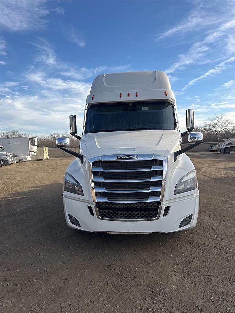 2021 Freightliner Cascadia 126 For Sale | Sleeper Truck | #Tractor (IFG)