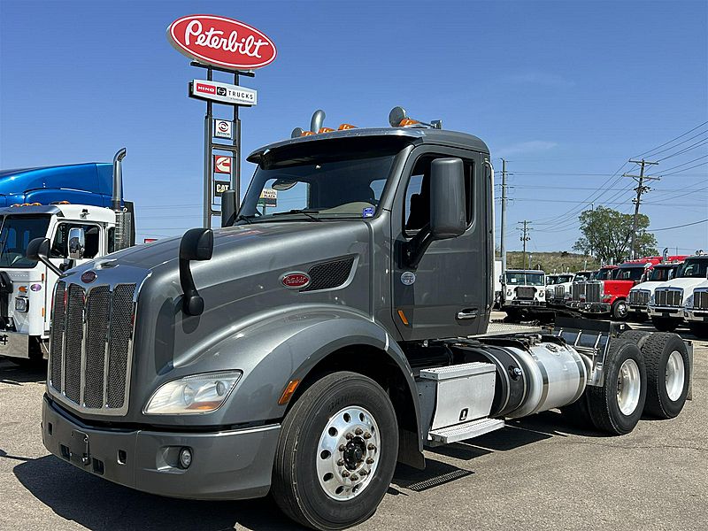 2018 Peterbilt 579 For Sale | Day Cab | #33N493785
