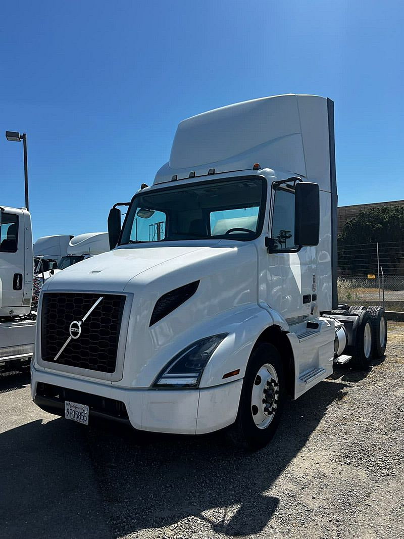 2018 Volvo Day Cabs For Sale (New & Used)