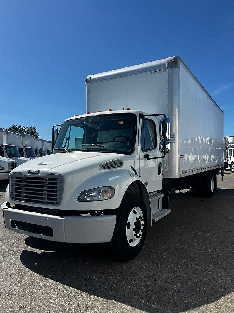 2019 Freightliner M2 106 For Sale | Box Van | #815765