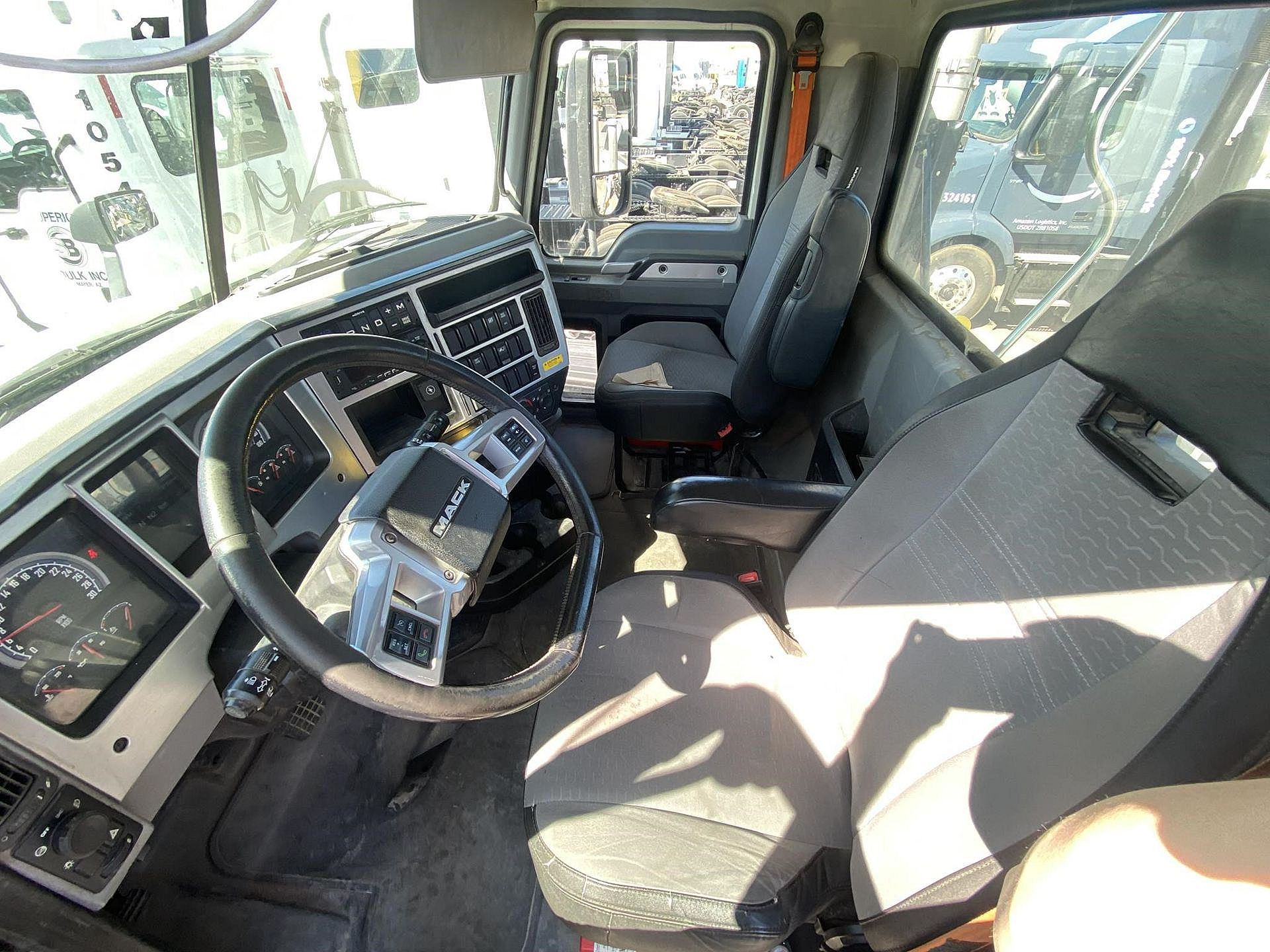 2022 Mack PINNACLE 42T For Sale | Day Cab | #1001064