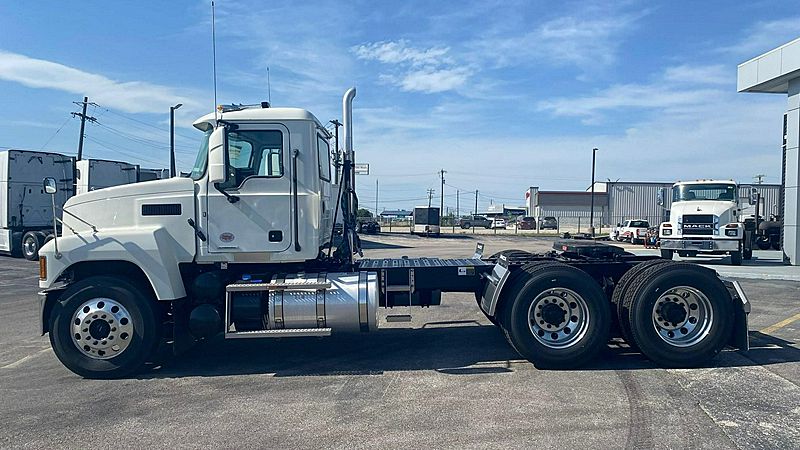 2026 Mack PINNACLE 64T For Sale | Day Cab | #1222350