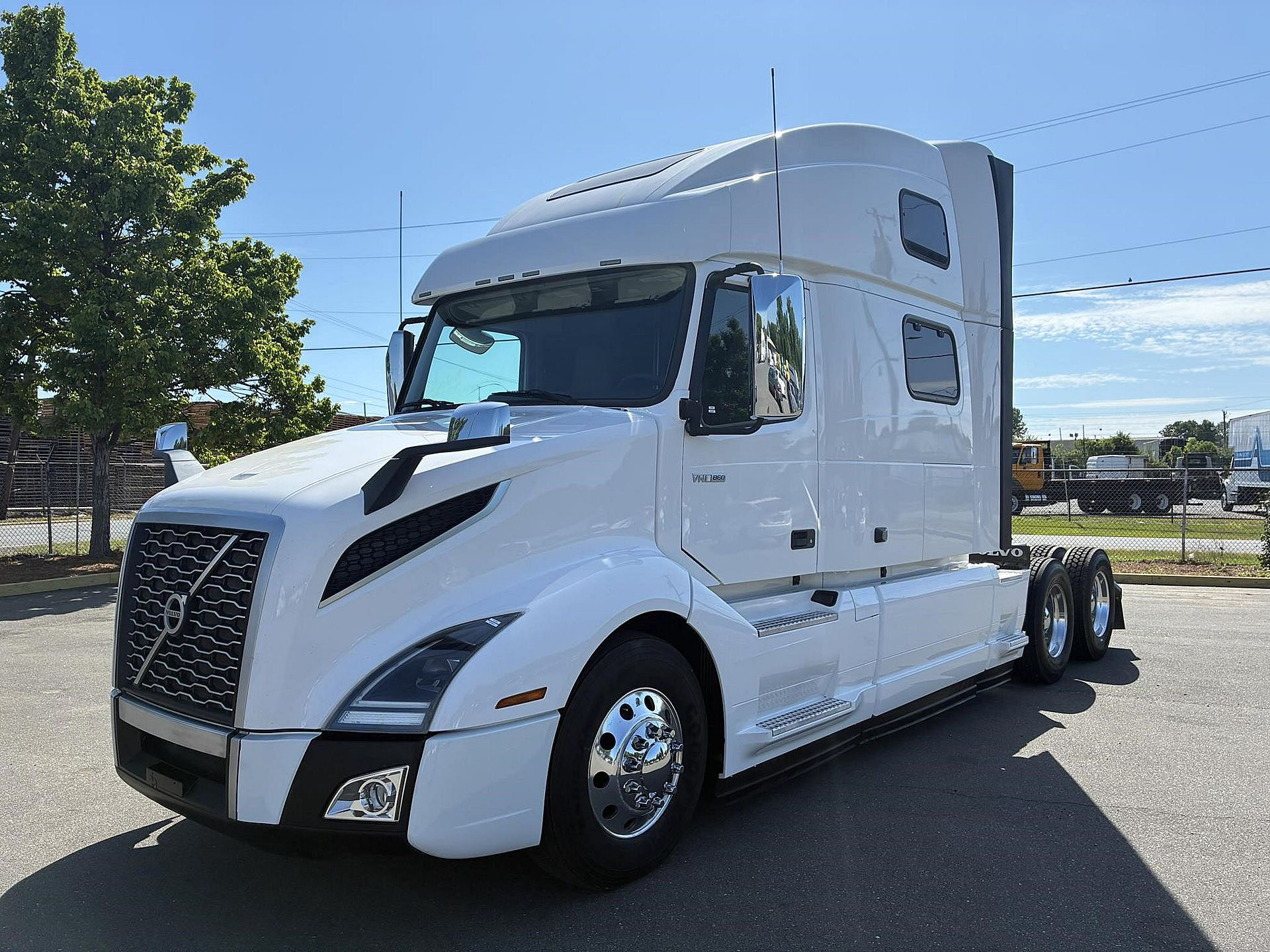 2021 Volvo VNL 860 For Sale | 77" Sleeper | #1315955