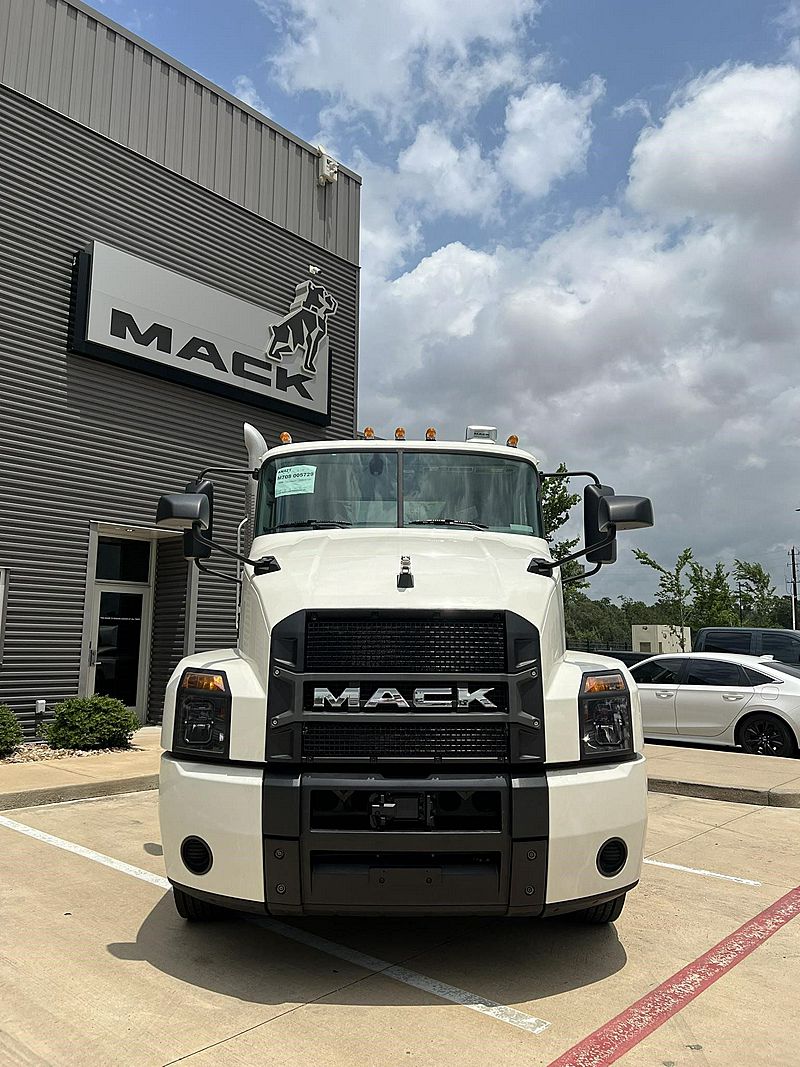 2025 Mack ANTHEM 42T For Sale | Day Cab | #1220548