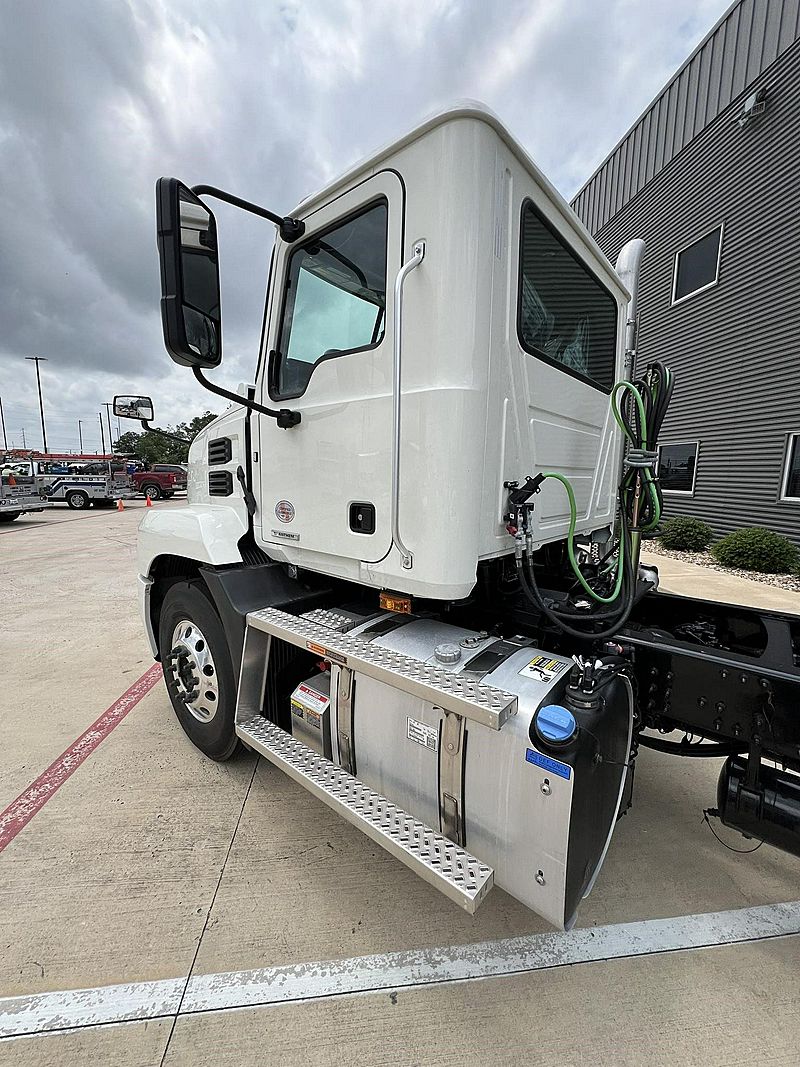 2025 Mack ANTHEM 42T For Sale | Day Cab | #1220548