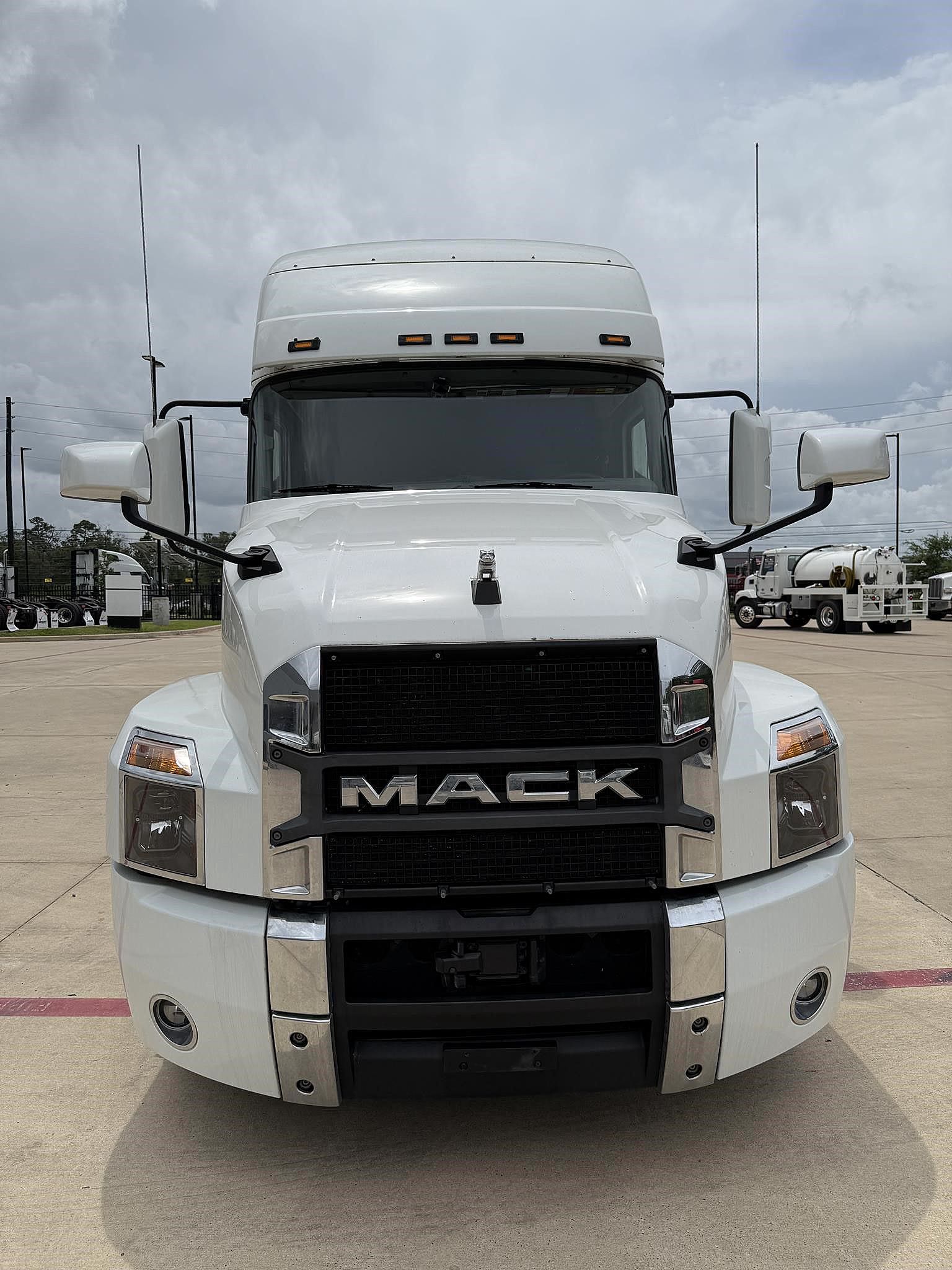2023 Mack ANTHEM 64T For Sale | 70" Sleeper | #1214568