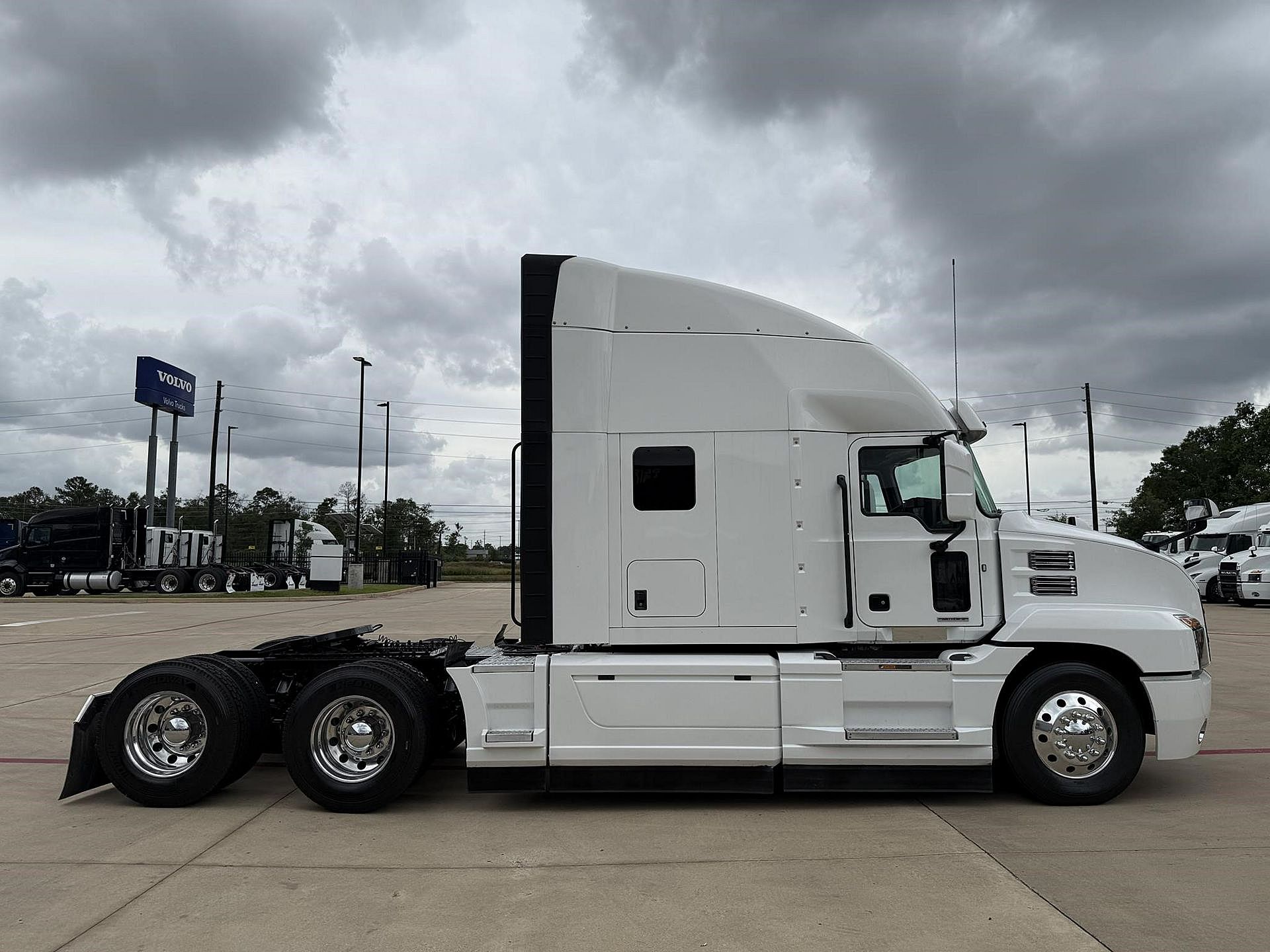 2023 Mack ANTHEM 64T For Sale | 70" Sleeper | #1228660
