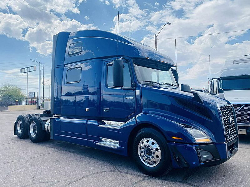 2019 Volvo VNL 860 For Sale | Sleeper Truck | #1230571