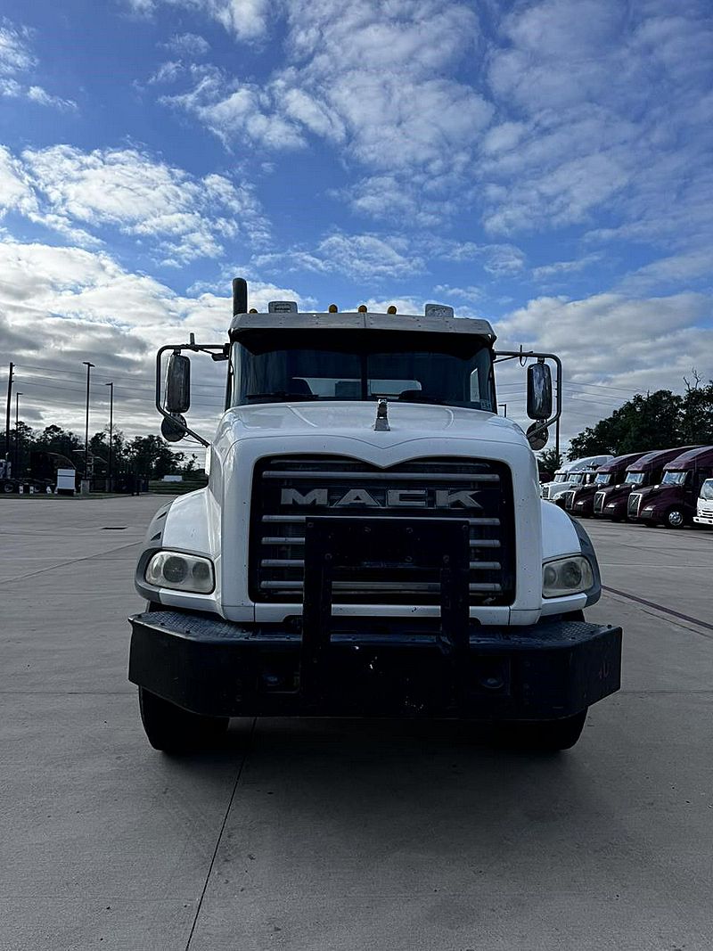2020 Mack GRANITE 64BR For Sale | Asphalt Truck | # 216076 GR023095