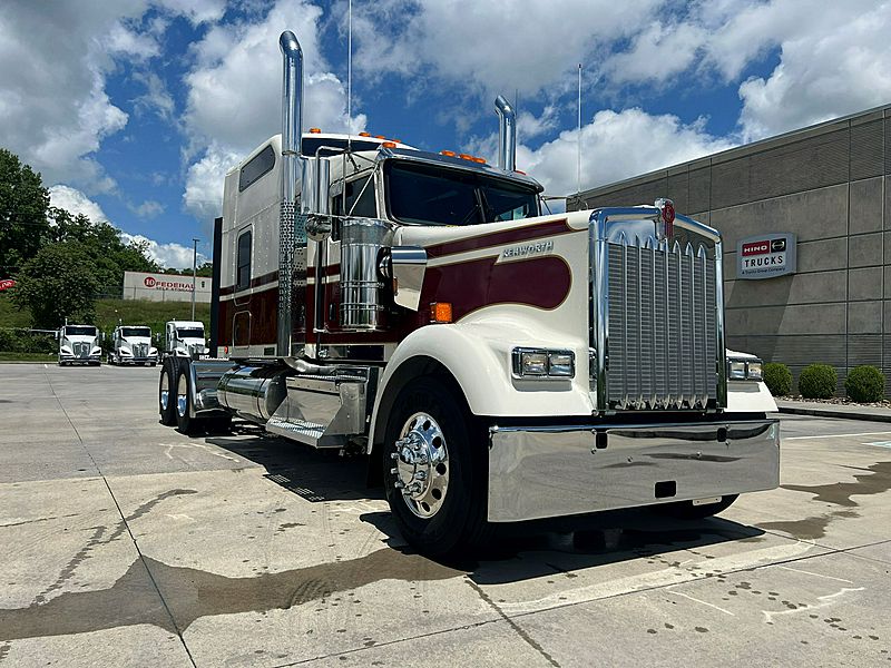 2026 Kenworth W900L For Sale | 86" Sleeper | #0602308