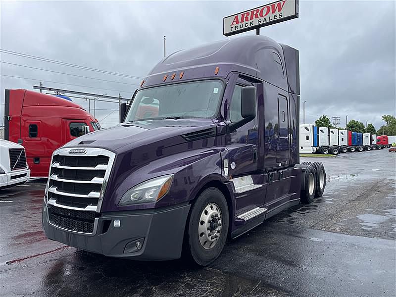 2020 Freightliner Cascadia 126 For Sale | 72" Sleeper | #270176