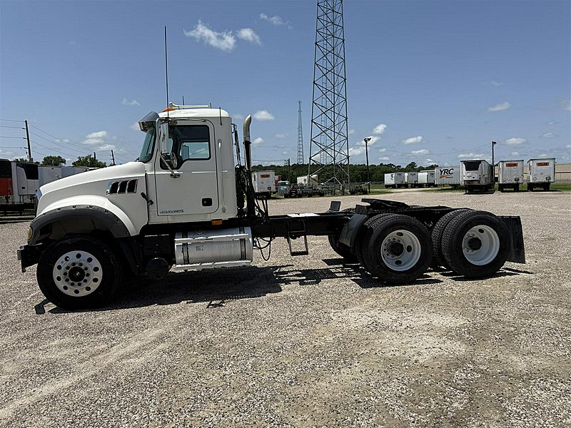 2009 Mack Granite GU713 For Sale | Day Cab | #7556