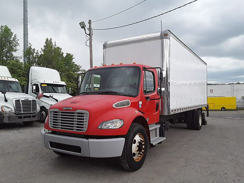 2018 Freightliner M2 106 For Sale | 24' Box | #681632