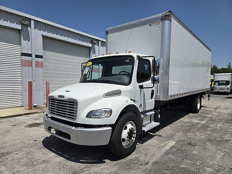 Used Freightliner FLT8664T Box Trucks For Sale