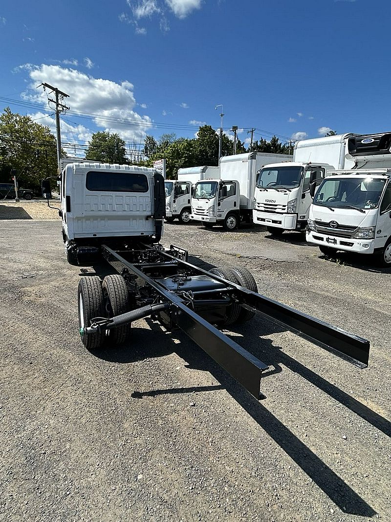 2022 Isuzu NPR HD DC For Sale | 12' | Non CDL | #M7006753