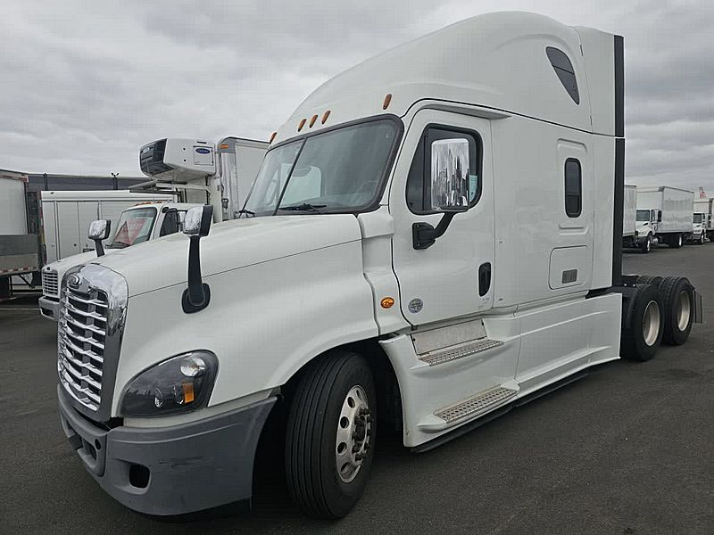 2020 Freightliner CASCADIA 125 For Sale | 72" Sleeper | #246316