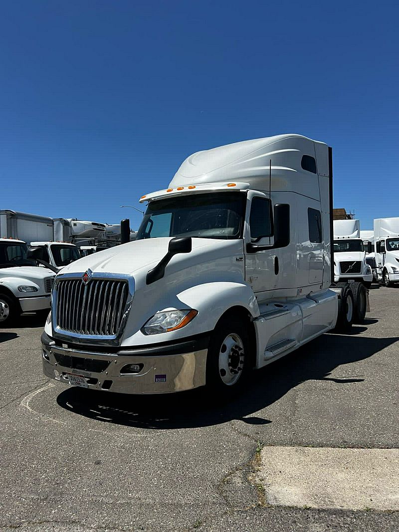 2020 International LT625 For Sale | 73" Sleeper | # SA3296