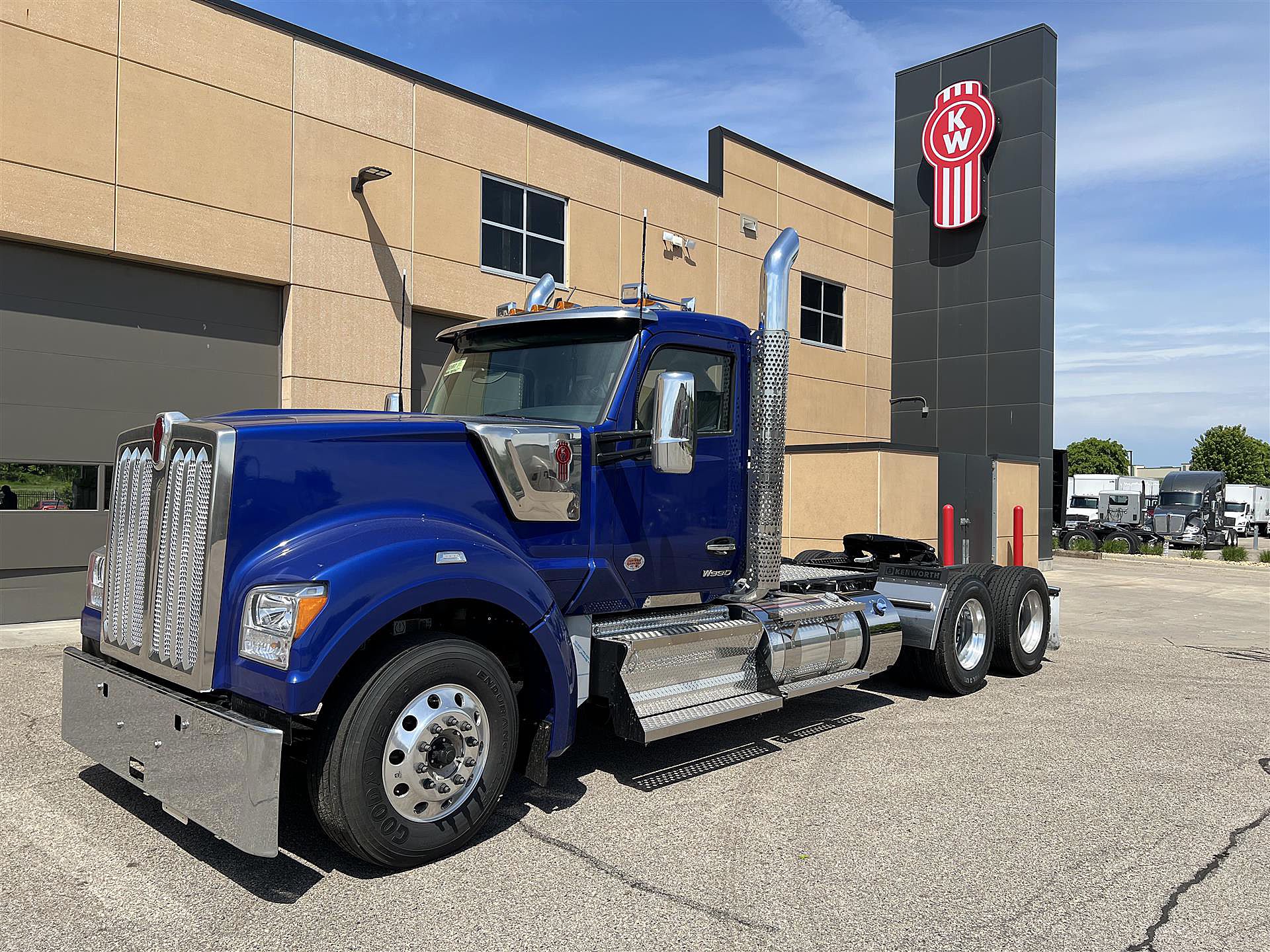 2026 Kenworth W990 For Sale | Day Cab | #TJ193697