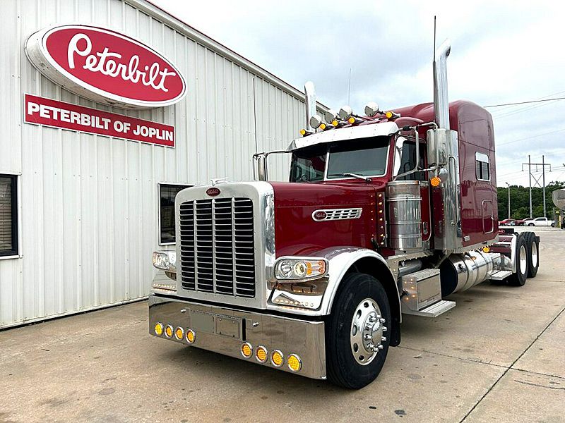 2016 Peterbilt 389 For Sale | 78" Sleeper | #D325314