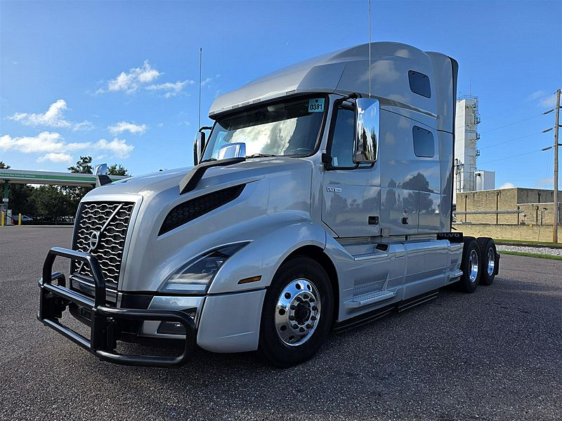 2021 Volvo VNL 760 For Sale | 77" Sleeper | #02VU01037S