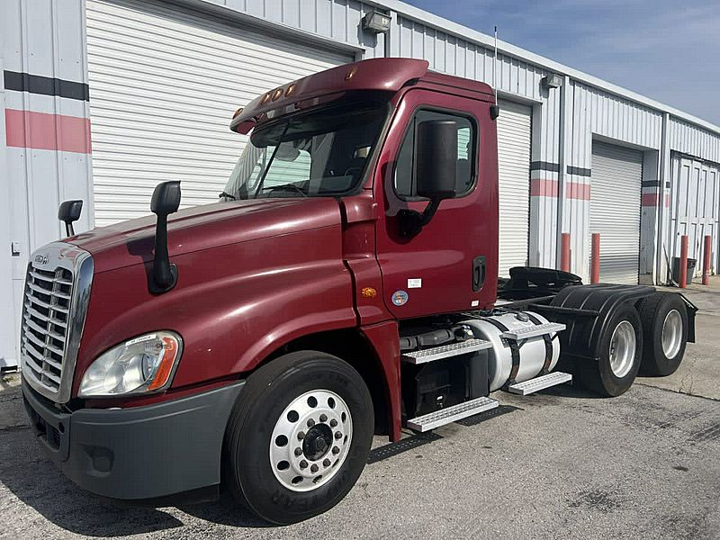 2018 Freightliner CASCADIA 125 For Sale | Day Cab | #788804