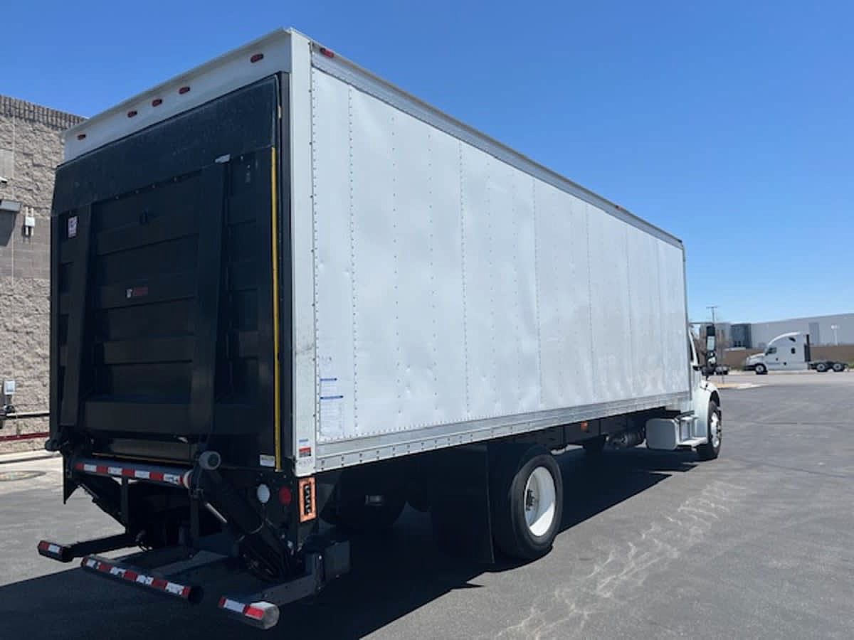 2019 Freightliner M2 106 For Sale | 26' Box | #867378