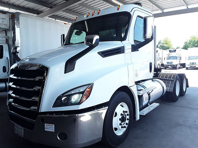 2019 Freightliner NEW CASCADIA PX12664 For Sale | Day Cab | #809057