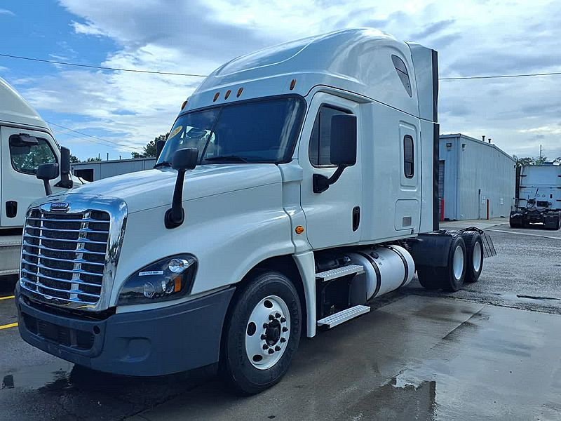 2020 Freightliner CASCADIA 125 For Sale | 72" Sleeper | #881158