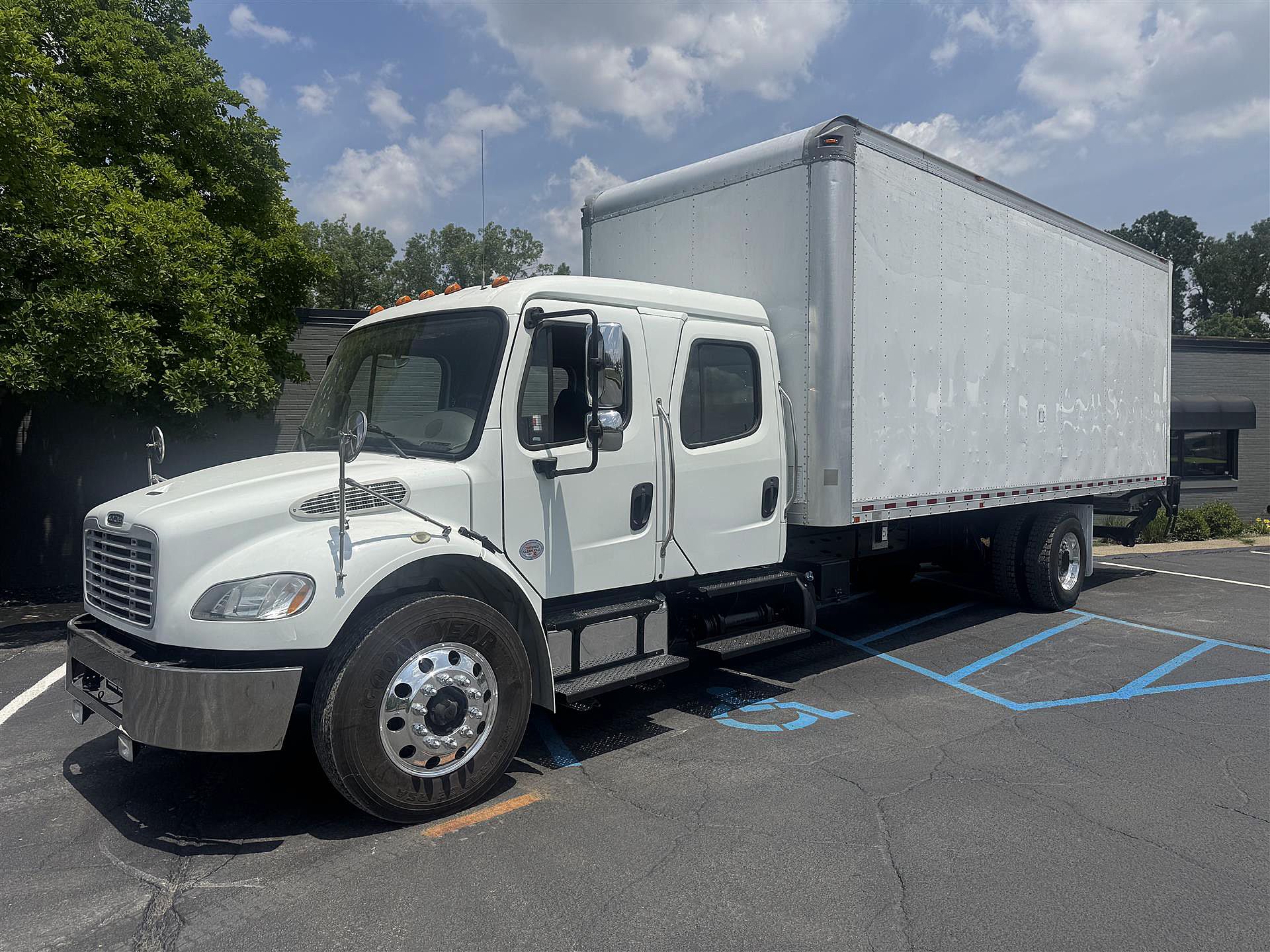 2018 Freightliner M2 Crew Cab For Sale | 24' Box | Non CDL | #3470