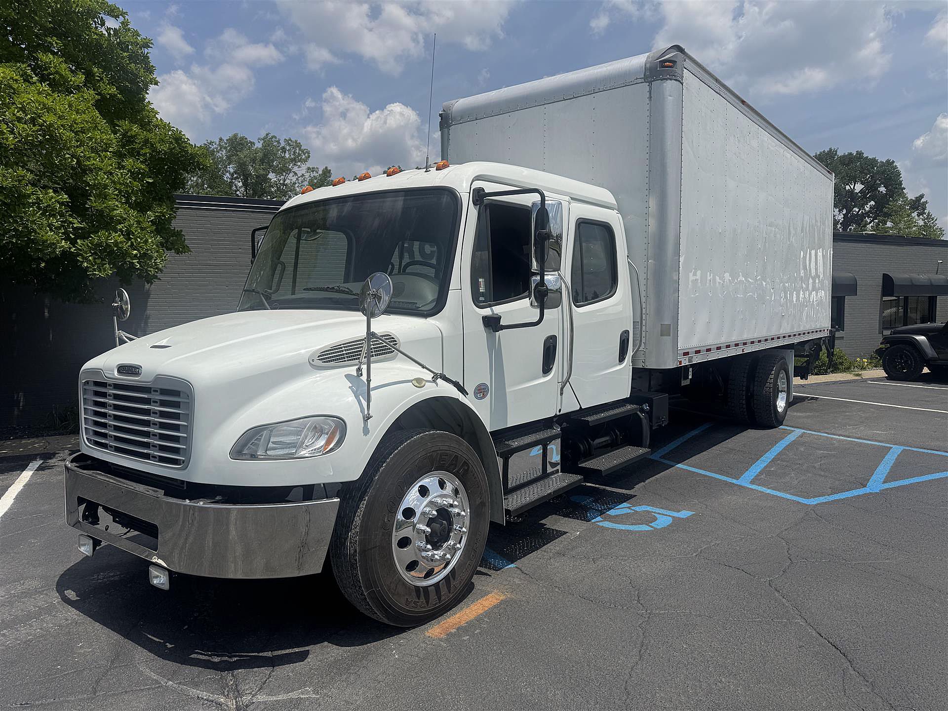 2018 Freightliner M2 Crew Cab For Sale | 24' Box | Non CDL | #3470