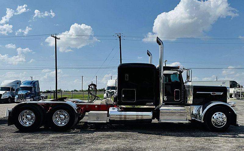 2024 Peterbilt 389 For Sale | 72" Sleeper | #CSA3669