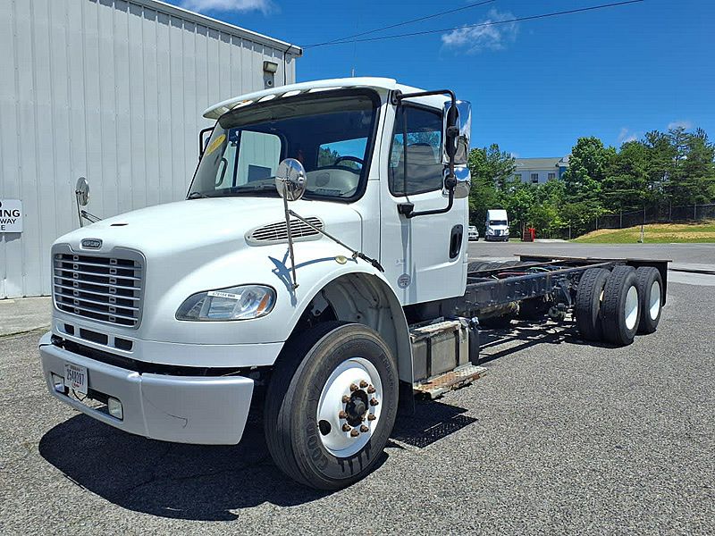 2017 Freightliner M2 106 For Sale | Day Cab | #678184