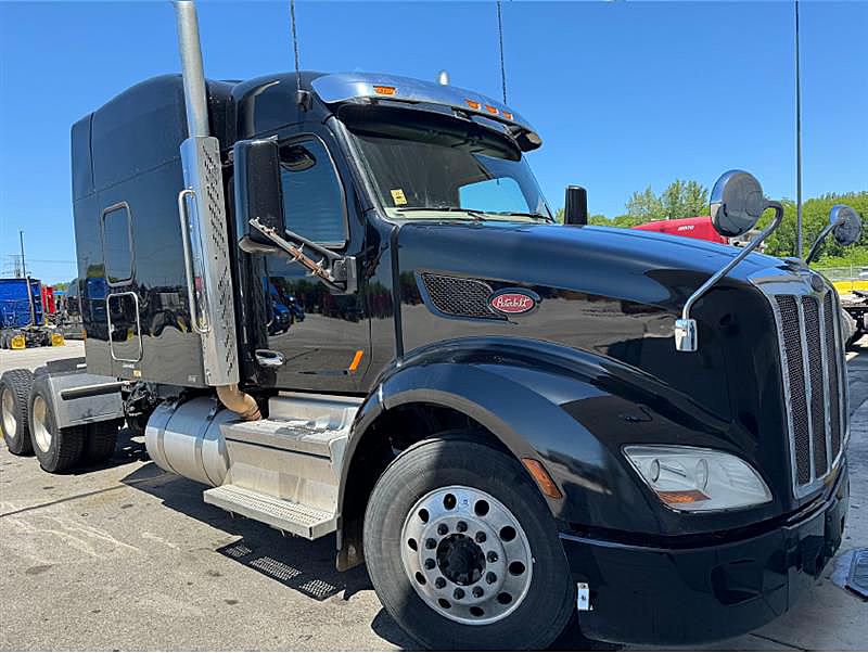 2020 Peterbilt 579 For Sale | 76" Sleeper | #270402