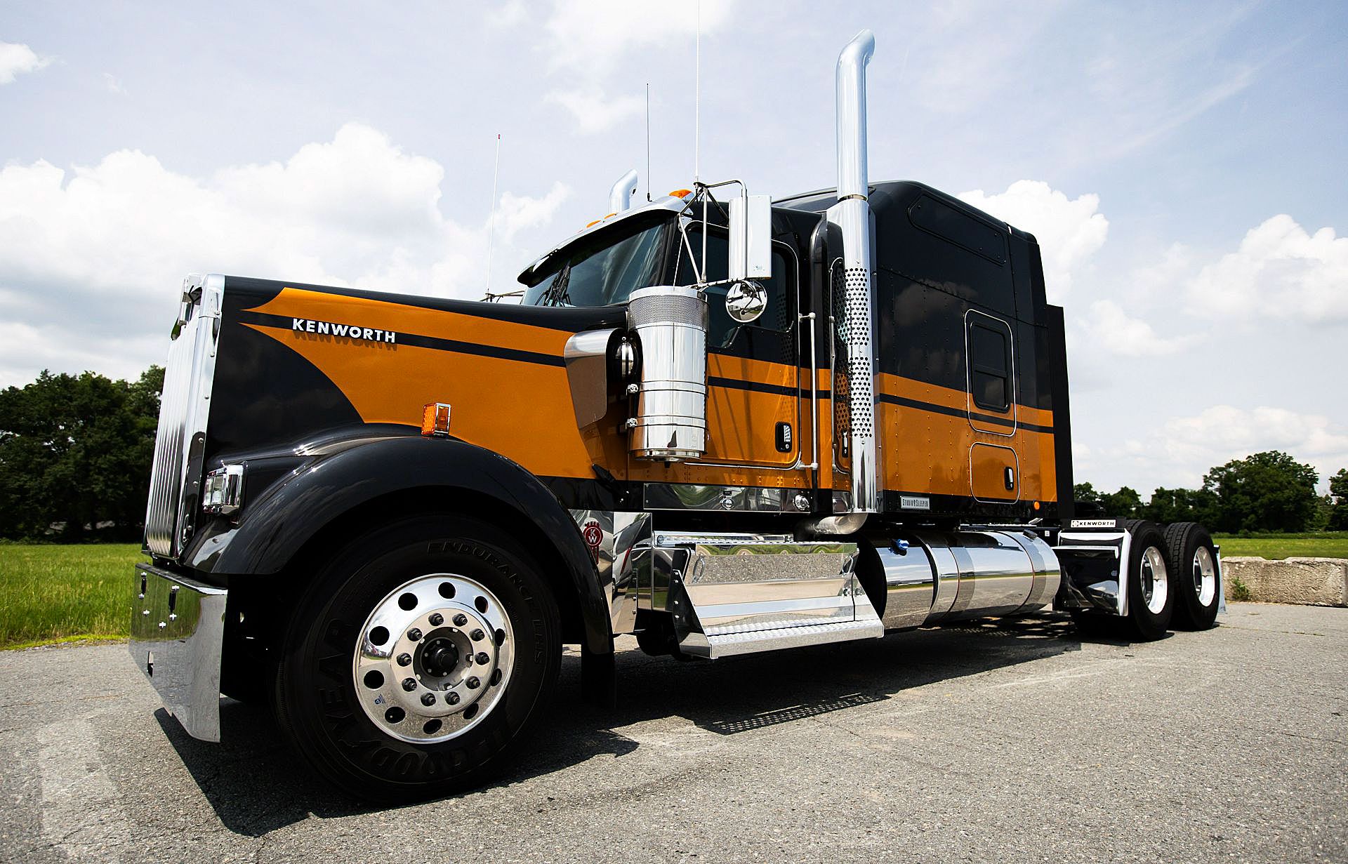 2026 Kenworth W900L For Sale | 86" Sleeper | #0602900