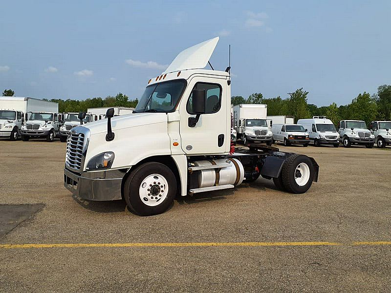 2018 Freightliner CASCADIA 125 For Sale | Day Cab | #779688