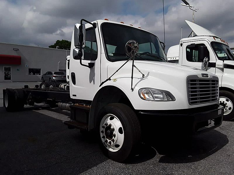 2015 Freightliner M2 106 For Sale | Cab & Chassis | #556339