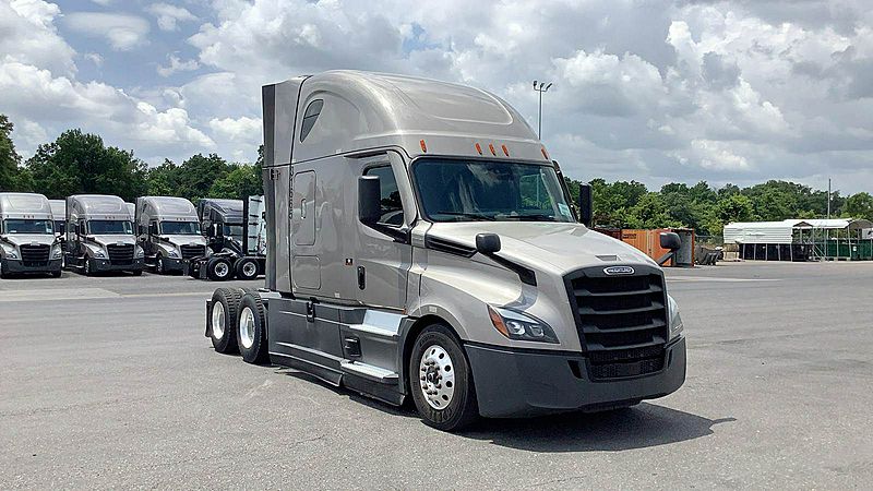 2024 Freightliner Cascadia For Sale | 72" Sleeper | #31665