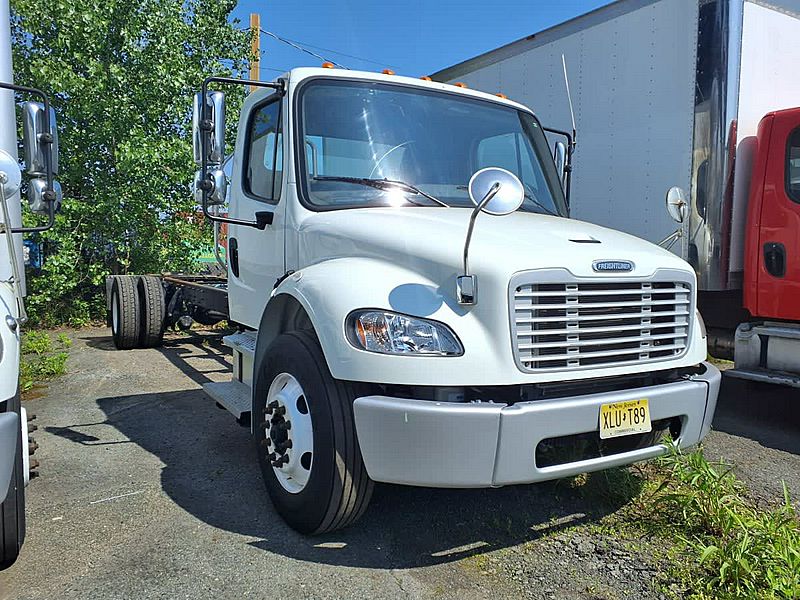 2019 Freightliner M2 106 For Sale | Cab & Chassis | #880931