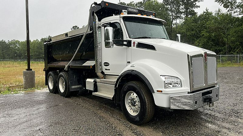 2025 Kenworth Dump Trucks (Paccar MX-13 Engines) For Sale