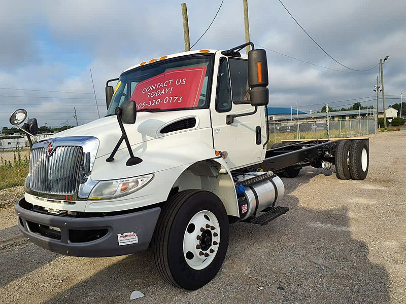 2018 International DuraStar 4300 For Sale | Day Cab | # 663528