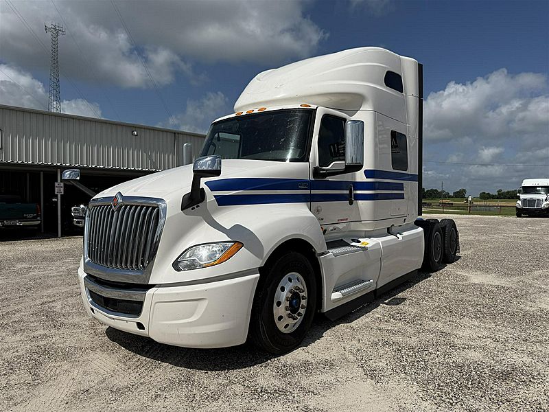 2020 International LT For Sale | 72" Sleeper