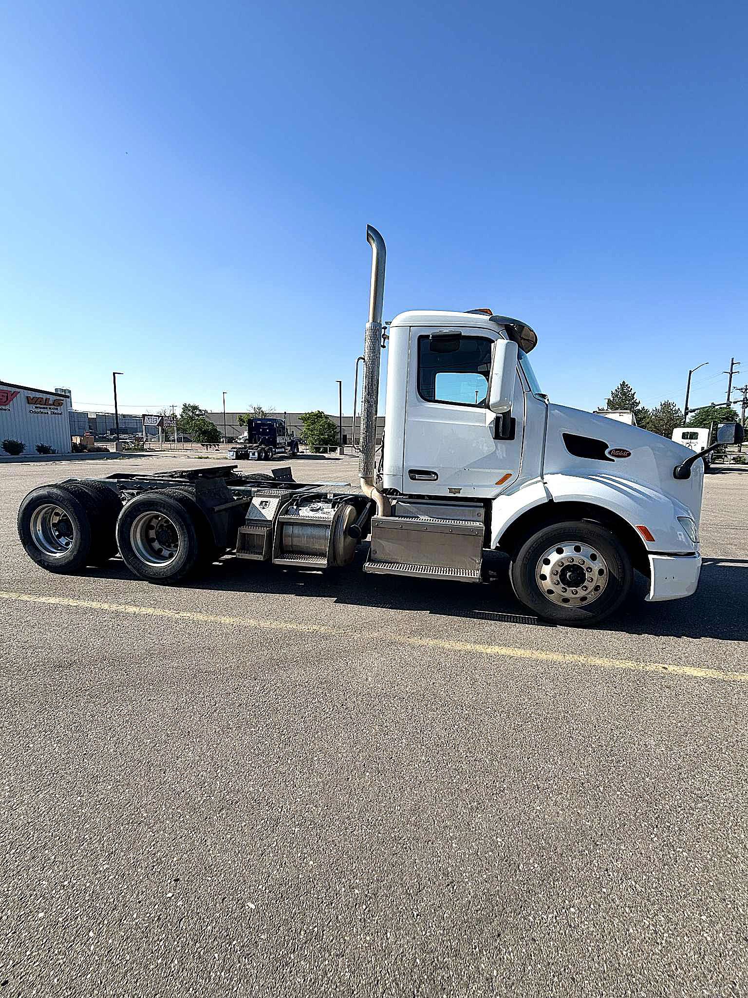 2017 Peterbilt 579 For Sale | Day Cab | #0605970