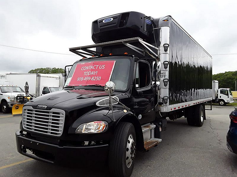 2019 Freightliner M2 106 For Sale | 26' Box | #867651