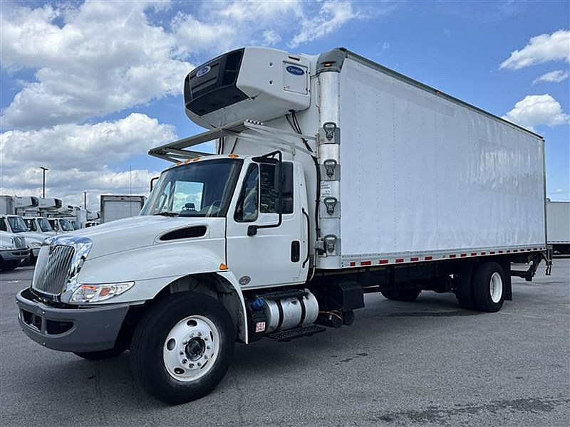 2018 International DuraStar 4300 For Sale | 26' Box | #748276