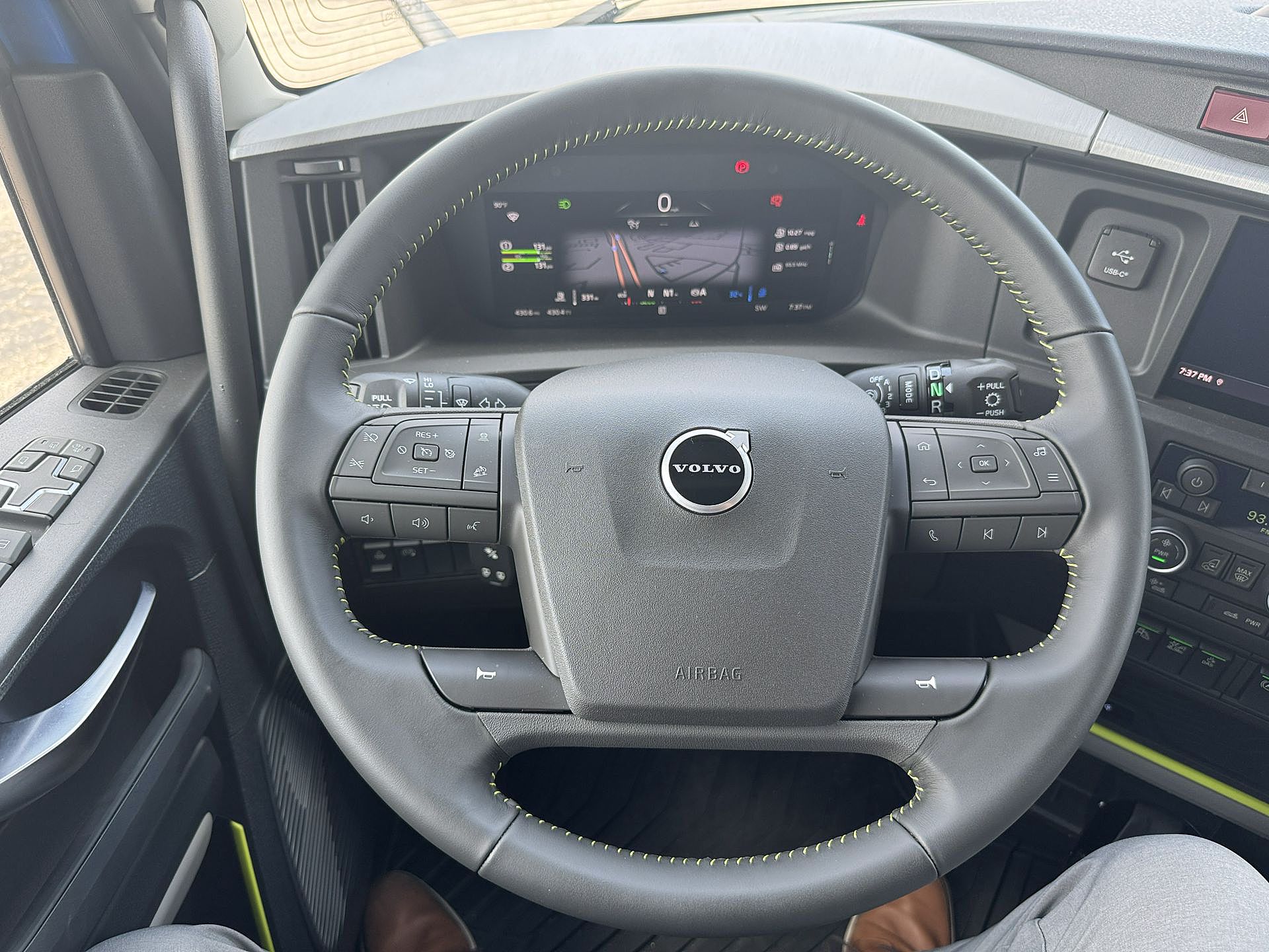 2026 Volvo VNL 860 For Sale | 74" Sleeper | #V707098