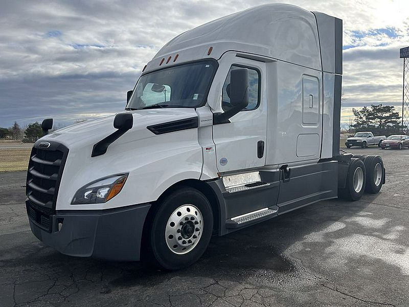 2023 Freightliner CASCADIA For Sale | 72" Sleeper | #P237
