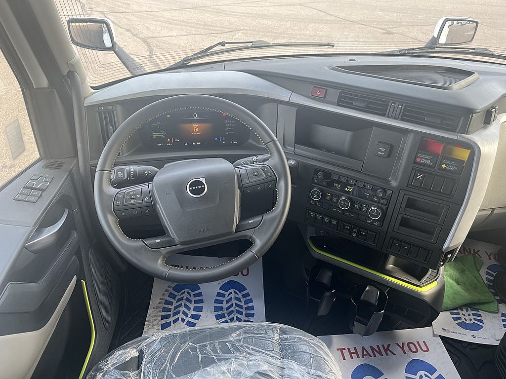 2026 Volvo Trucks T660 For Sale | 74" Sleeper | #V9264