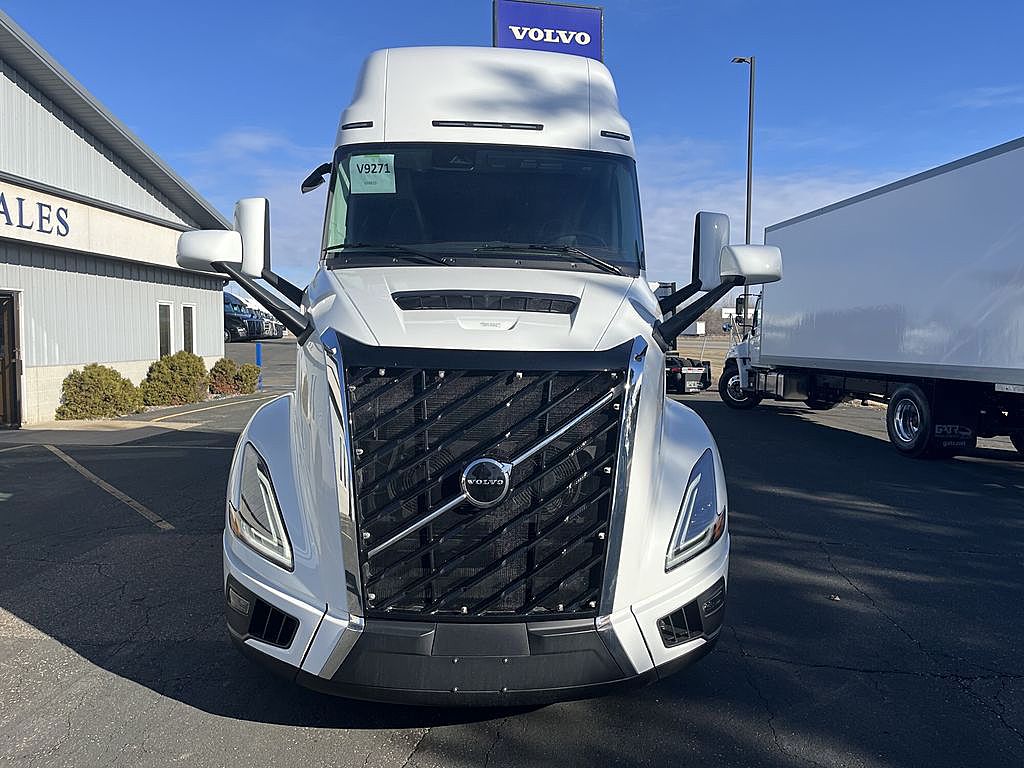 2026 Volvo Trucks VNL 860 For Sale | Sleeper Truck | #V9271
