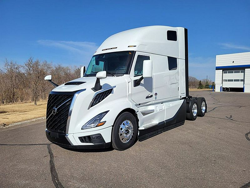 2026 Volvo Trucks VNL 860 For Sale | 74" Sleeper | #V9273